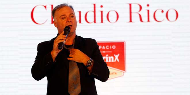 Contratar a Claudio Rico