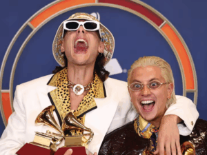 Ca7riel y Paco Amoroso en los Latin Grammy: 5 premios en una noche ...